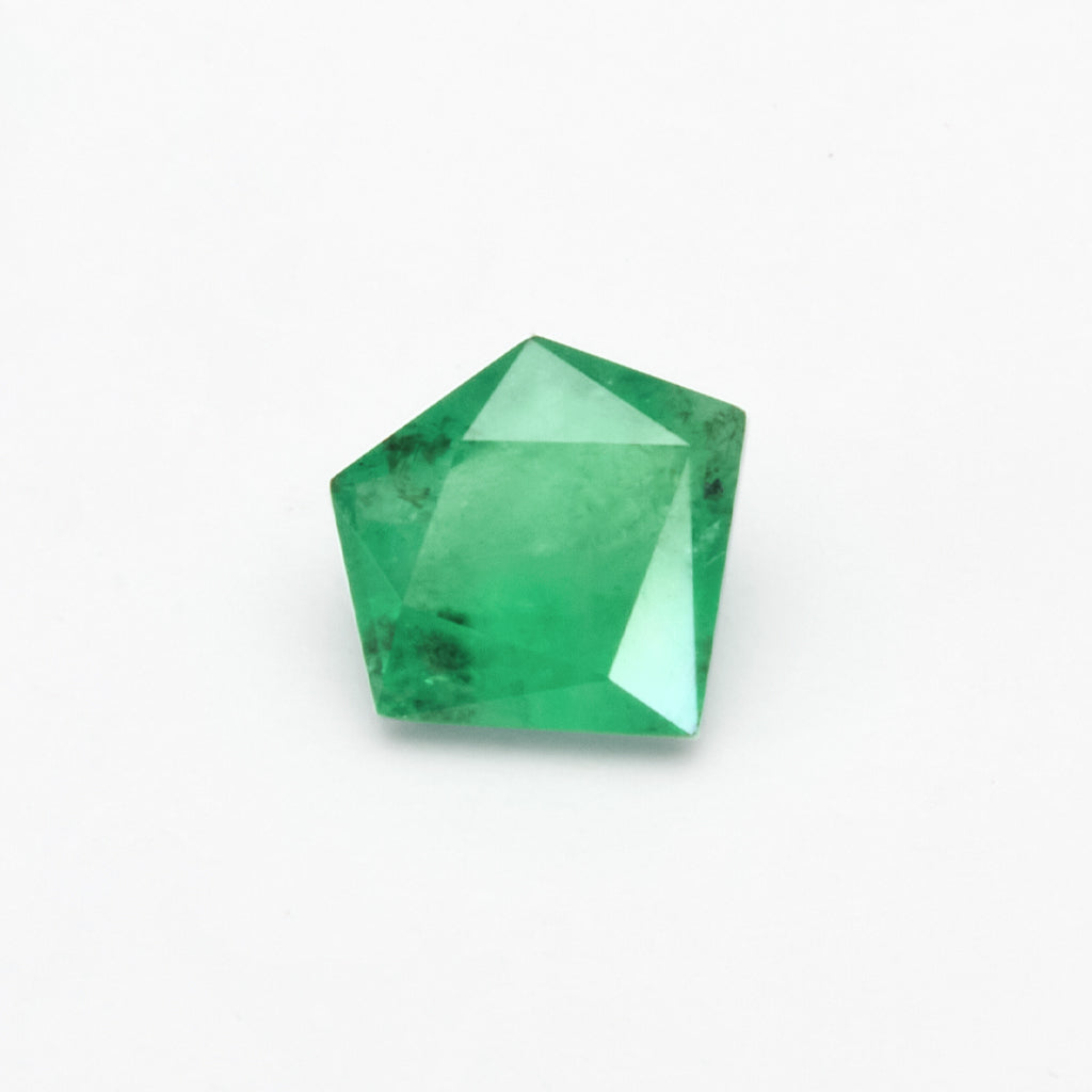 1.42ct Brazilian Emerald Freeform – Columbia Gem House